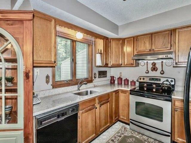 condo with 3 bedroom, Westfield MA ES104848307