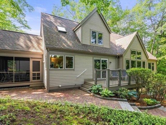 condo with 3 bedroom, Weston MA DLS102860822