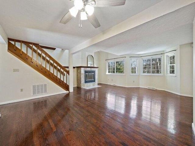 condo with 3 bedroom, Weymouth MA DLS101897648