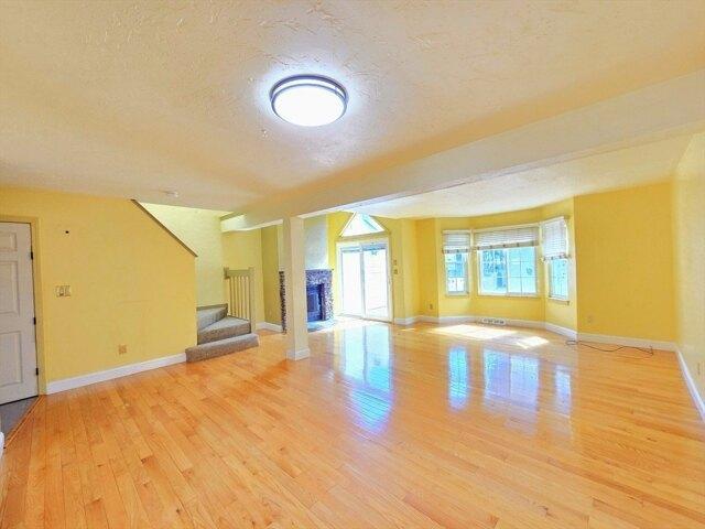 condo with 3 bedroom, Weymouth MA ES102828020