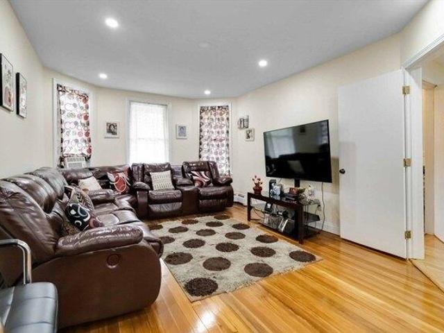 condo with 3 bedroom, Winthrop MA ES103158792