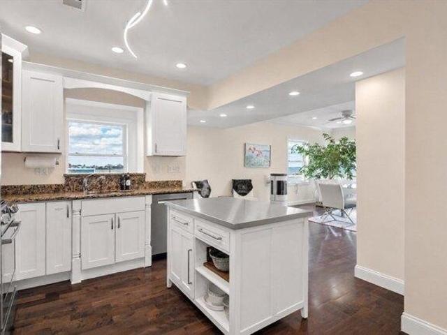 condo with 3 bedroom, Winthrop MA ES103494619