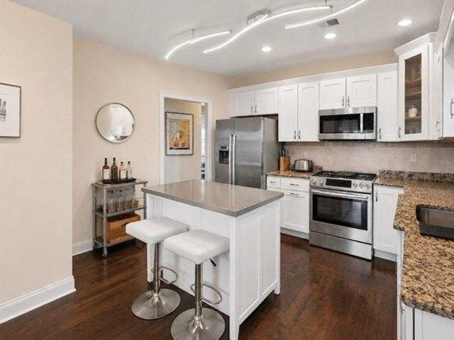 condo with 3 bedroom, Winthrop MA ES105157050