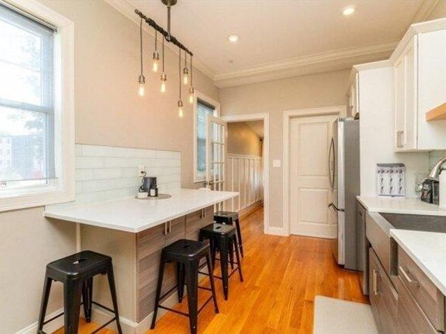 condo with 3 bedroom, Winthrop MA ES105160114