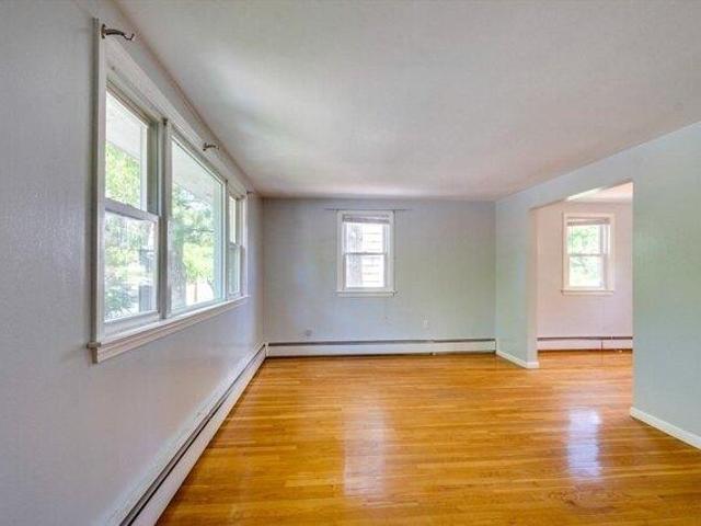 condo with 3 bedroom, Winchester MA ES104191193