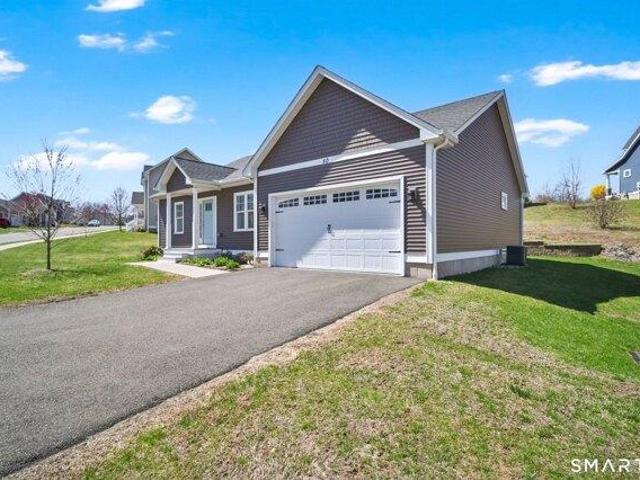 condo with 3 bedroom, Windsor Locks CT DS103967484