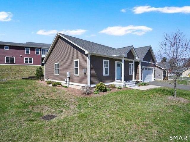 condo with 3 bedroom, Windsor Locks CT ES103967484