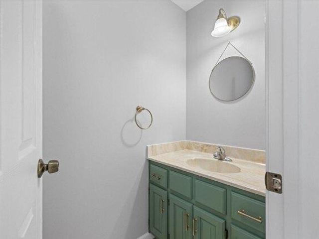 condo with 3 bedroom, Wilbraham MA ES104511155