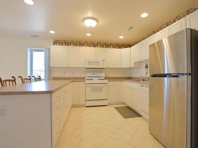 condo with 3 bedroom, Wildwood Crest NJ ES103619526