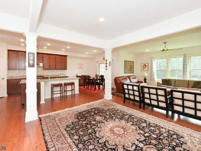 condo with 3 bedroom, Woodcliff Lake NJ ES104408688