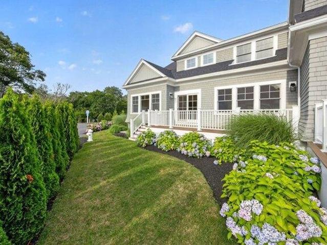condo with 3 bedroom, Woods Hole MA ES105107429