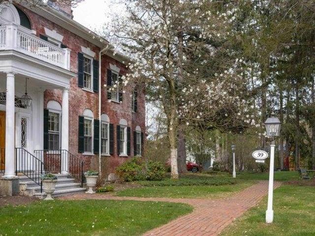 condo with 3 bedroom, Woodstock VT DS103073320