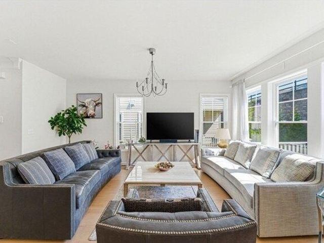 condo with 3 bedroom, Woburn MA DLS102823069