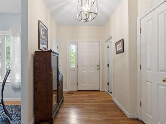 condo with 3 bedroom, Woburn MA DS103035218