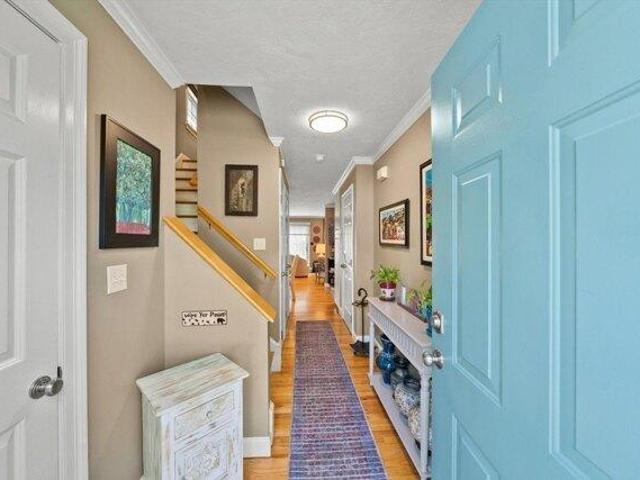 condo with 3 bedroom, Woburn MA ES102860023