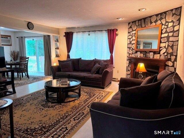 condo with 3 bedroom, Wolcott CT DS104446309