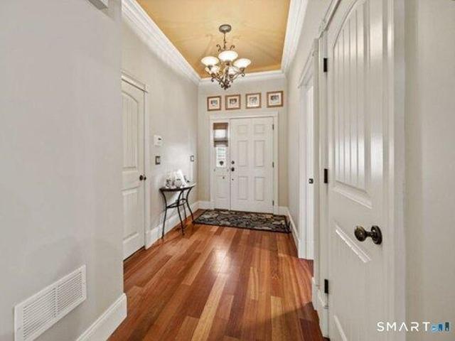 condo with 3 bedroom, Wolcott CT DS102828492