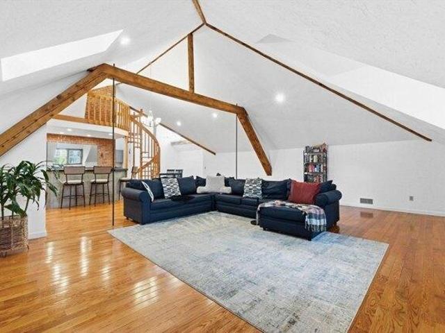 condo with 3 bedroom, Worcester MA DS103442163