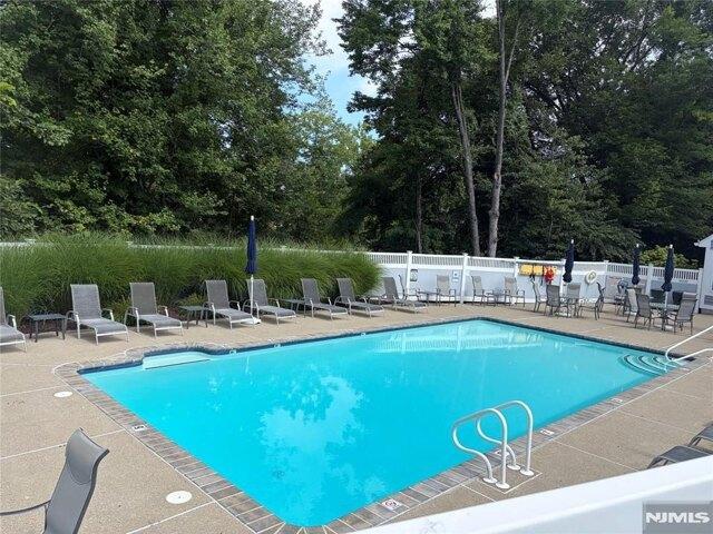condo with 3 bedroom, Wyckoff NJ ES105174581