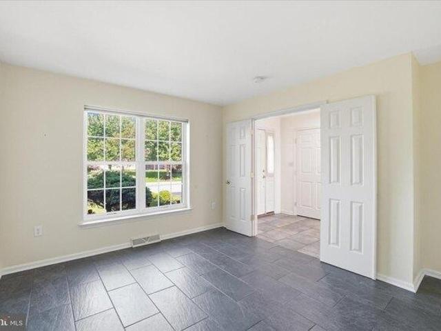condo with 3 bedroom, York PA ES104908836