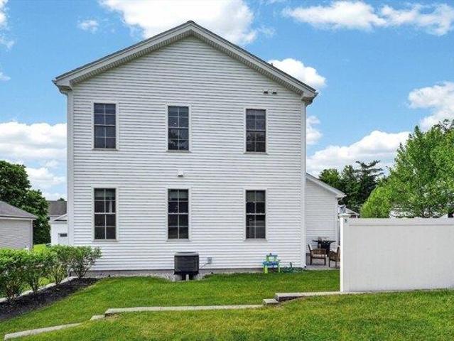 condo with 3 bedroom, Acton MA DS102728044