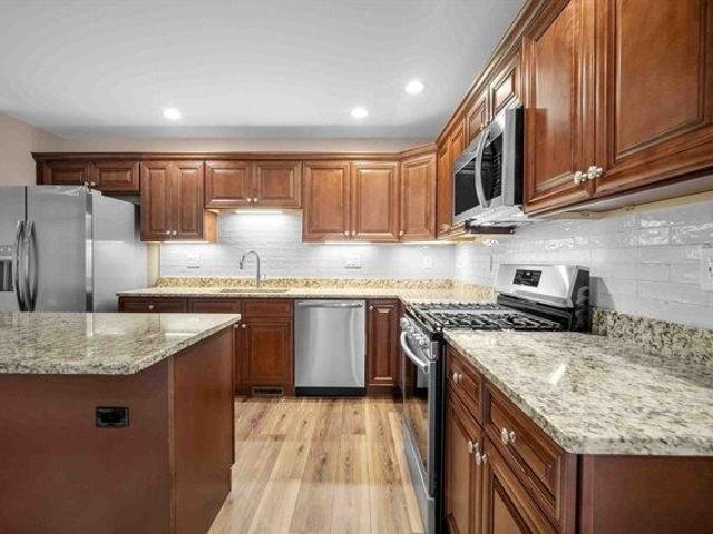 condo with 3 bedroom, Agawam MA ES105123893