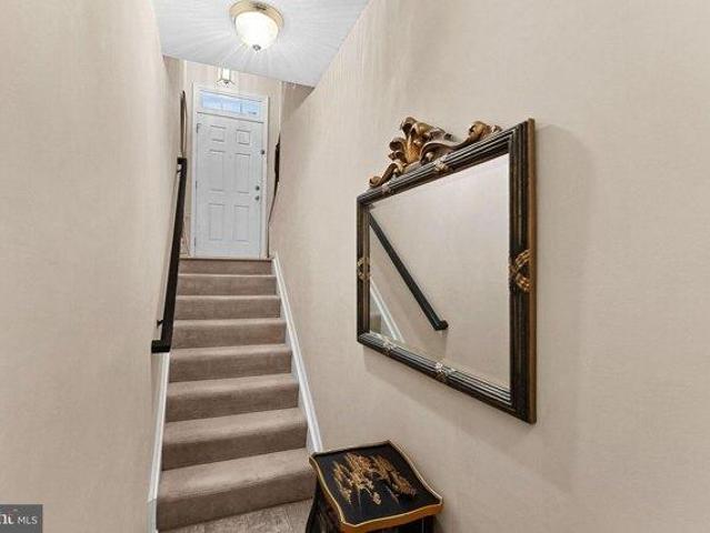 condo with 3 bedroom, Aldie VA ES103601727