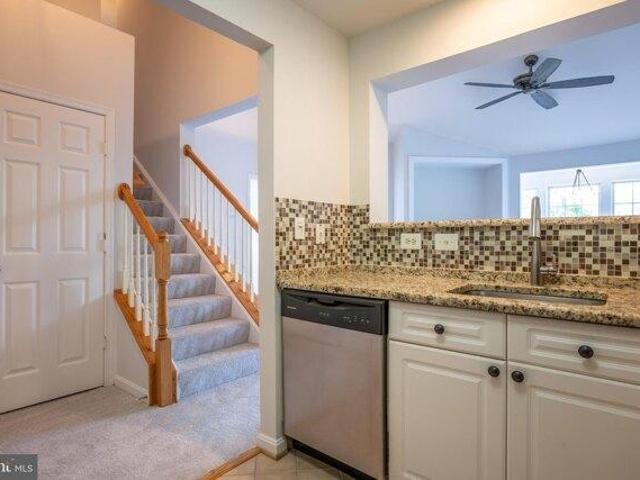 condo with 3 bedroom, Alexandria VA ES104908847