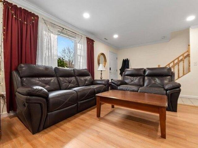 condo with 3 bedroom, Amesbury MA DS103249805