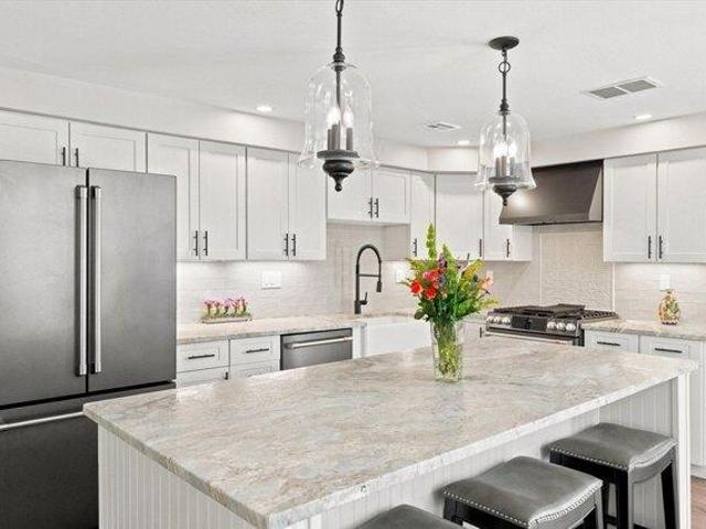 condo with 3 bedroom, Amesbury MA ES104352405