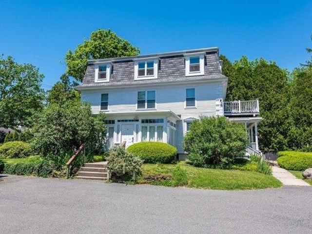 condo with 3 bedroom, Amherst MA DS103850374