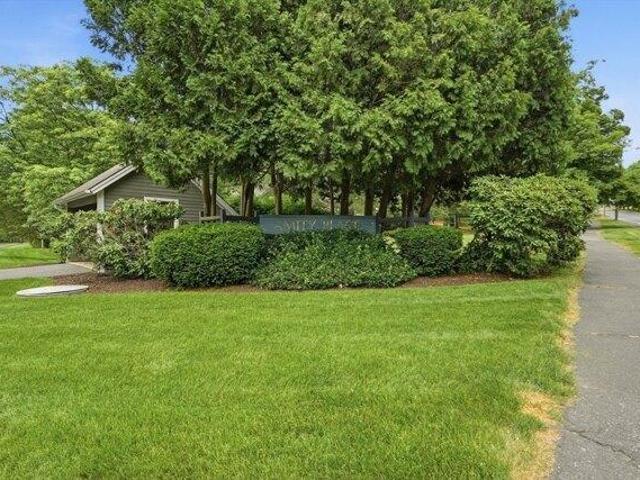 condo with 3 bedroom, Amherst MA DS103852044