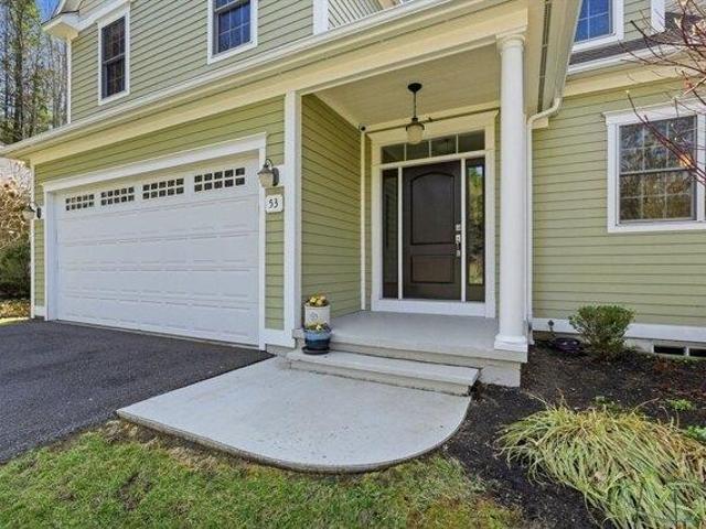 condo with 3 bedroom, Amherst MA DS103887171