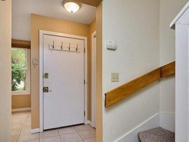 condo with 3 bedroom, Amherst MA ES105060550