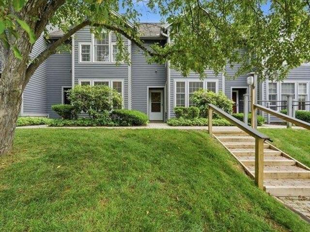 condo with 3 bedroom, Amherst MA ES103852044