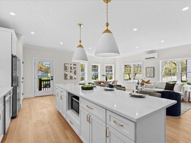 condo with 3 bedroom, Arlington MA DLS102562661