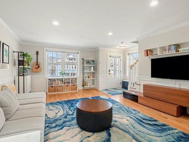 condo with 3 bedroom, Arlington MA DS101933718