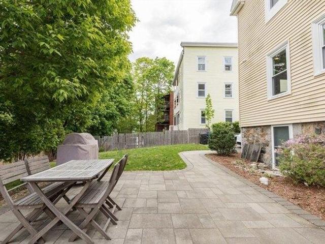 condo with 3 bedroom, Arlington MA ES103494887