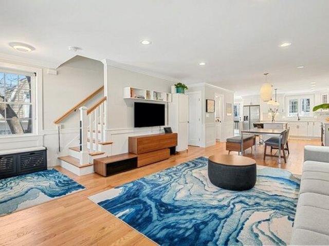 condo with 3 bedroom, Arlington MA ES103494339