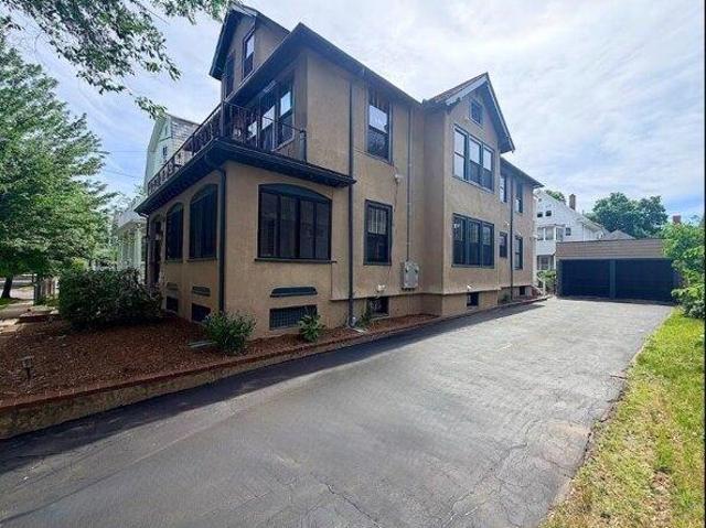 condo with 3 bedroom, Arlington MA ES103663534