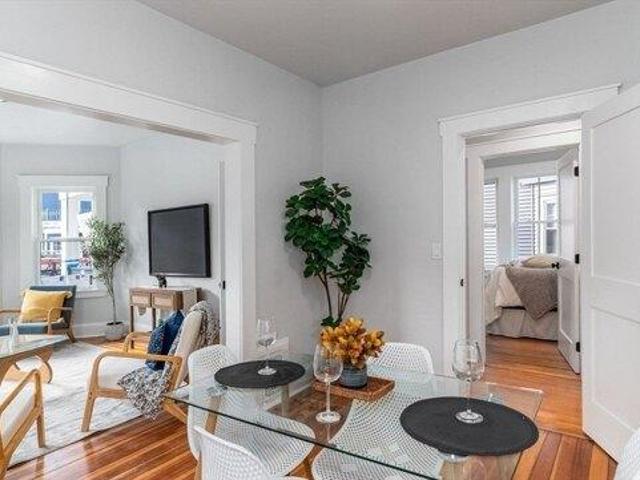 condo with 3 bedroom, Arlington MA ES103020654