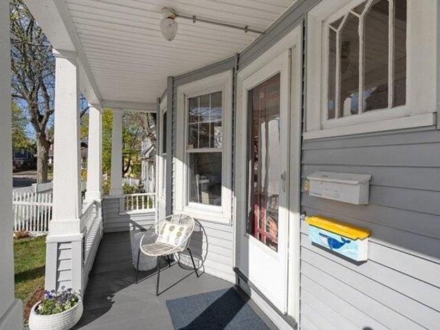 condo with 3 bedroom, Arlington MA ES103075001