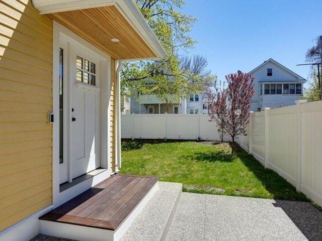 condo with 3 bedroom, Arlington MA ES103224138
