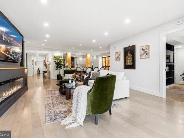 condo with 3 bedroom, Arlington VA ES104899411