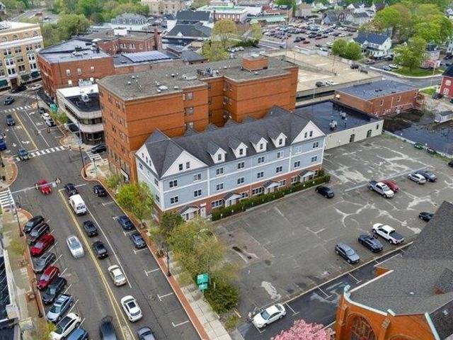 condo with 3 bedroom, Attleboro MA DS103850412