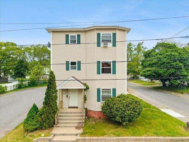 condo with 3 bedroom, Attleboro MA DS104075965