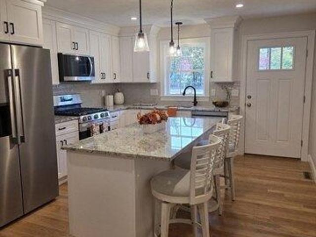 condo with 3 bedroom, Attleboro MA ES103431160