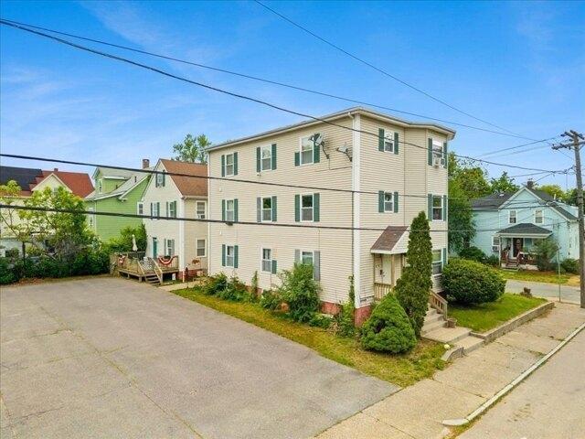 condo with 3 bedroom, Attleboro MA ES104075965