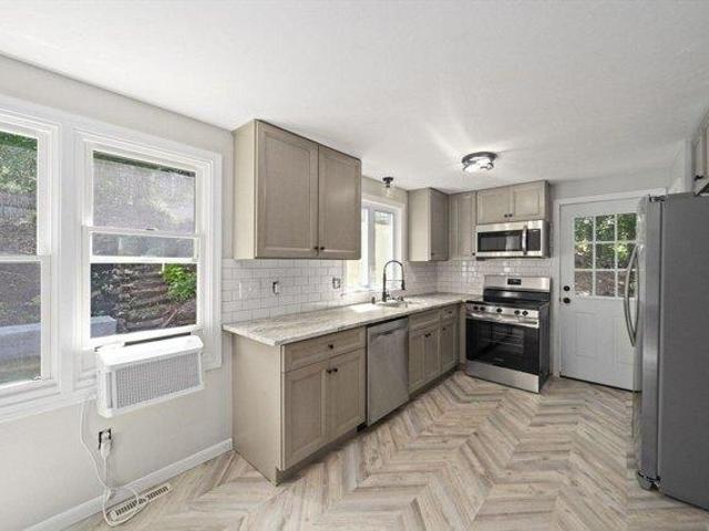 condo with 3 bedroom, Attleboro MA ES105175834