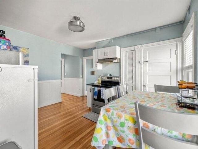 condo with 3 bedroom, Attleboro MA ES105192989